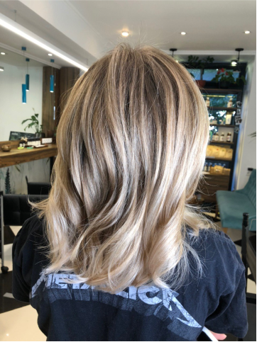 Тонирование / окрашивание краской AVEDA