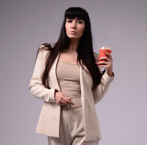 Eva Shapiro - Amazon Seller