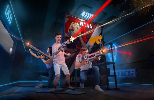 Арена VR в Челябинске, клуб виртуальной реальности Juzzy